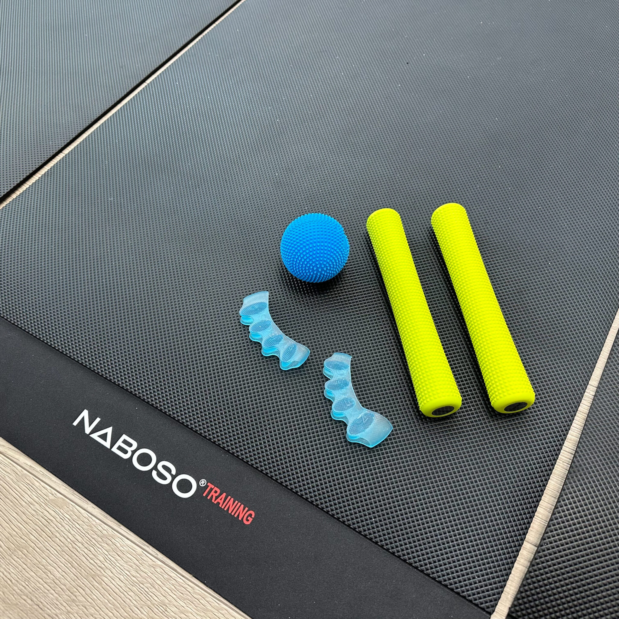 【保存版】RICE処置とは？ケガ直後の正しいアイシング方法｜親子で学べる応急処置ガイド